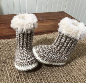 10 Crochet Ugg Boots For Adults and Babies - Crochet News
