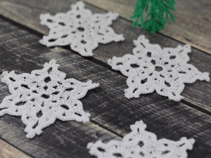 50 Festive Crochet Snowflake Patterns | Crochet News