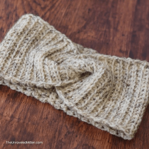 22 Lovely Crochet Twisted Headband Patterns - Crochet News