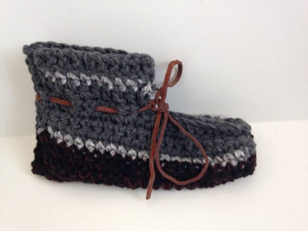 13 Comfy Mens Crochet Slippers Patterns - Crochet News