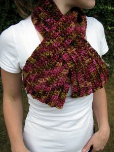 25 Keyhole Scarf Crochet Patterns - Crochet News