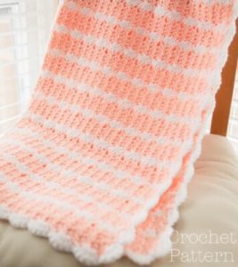 How to Crochet Scalloped Edges with 10 Patterns to Try - Crochet News