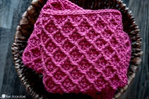 Diamond Crochet Stitch Tutorial with 10 Patterns To Try - Crochet News