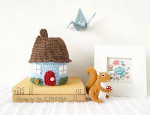 15 Crochet House Patterns - Crochet News