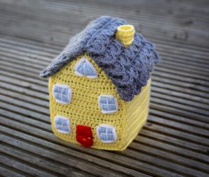 15 Crochet House Patterns - Crochet News