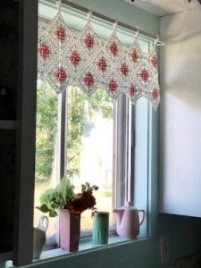 10 Crochet Valance Patterns - Crochet News