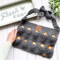 12 Crochet Egg Apron Patterns - Crochet News